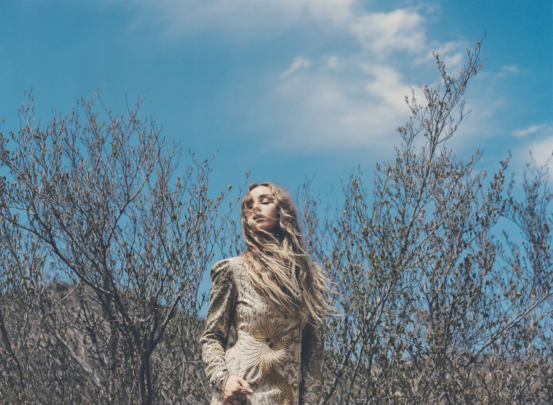 Zella Day Sweet Ophelia Wallpapers - Wallpaper Cave