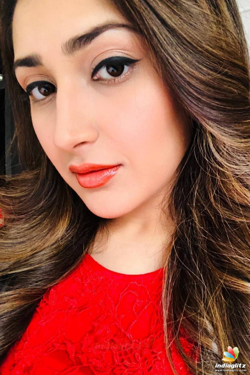 Sayyeshaa Saigal Wallpapers - Wallpaper Cave