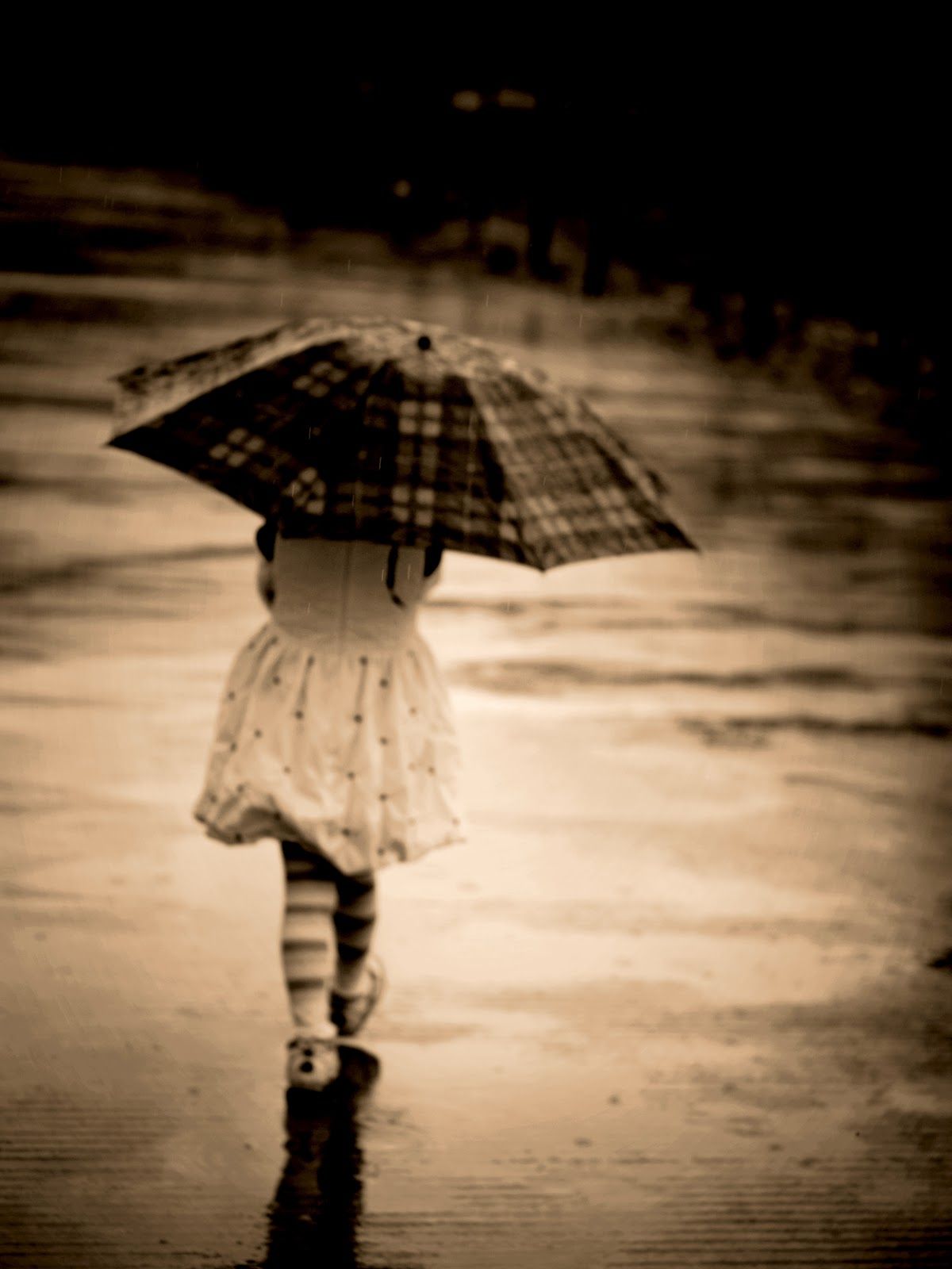 Alone Girl Hd Wallpapers Wallpaper Cave