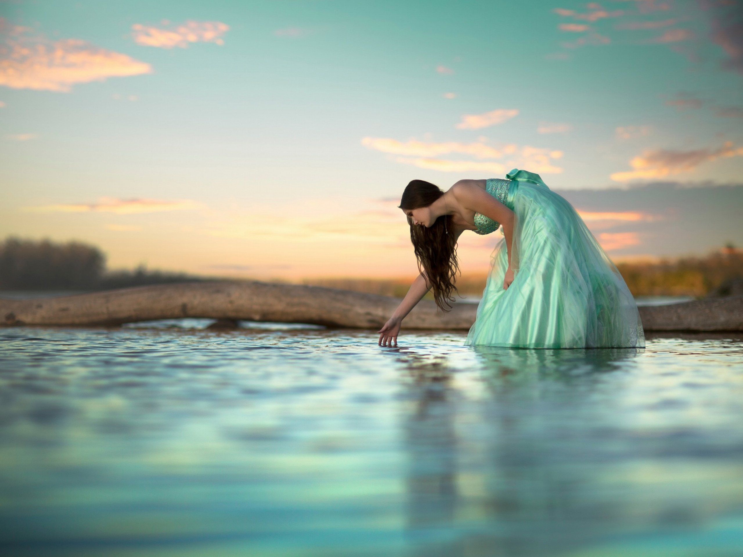 Alone Girl HD Wallpapers - Wallpaper Cave