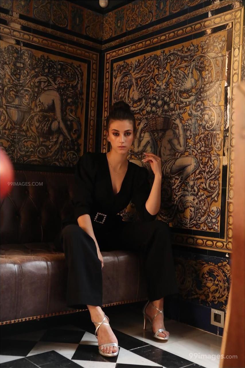 Claudia Salas Wallpapers - Wallpaper Cave