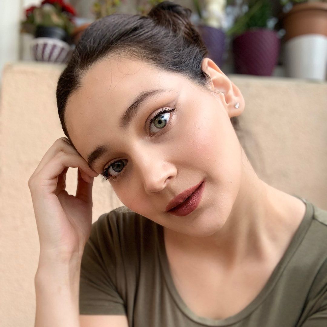 Gülsim Ali Wallpapers - Wallpaper Cave