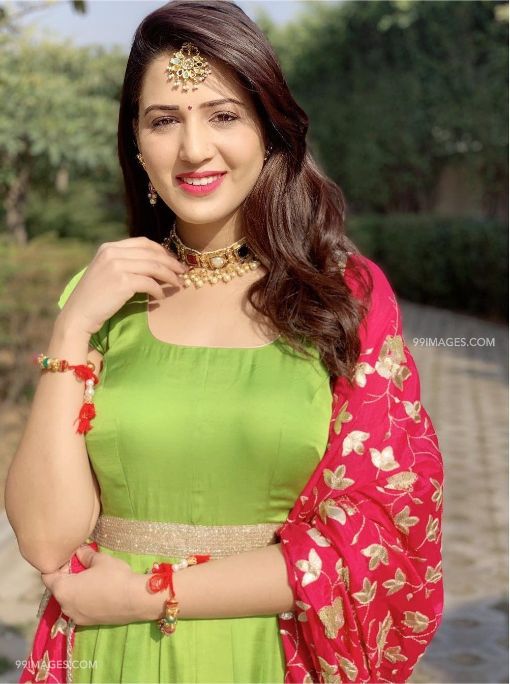 Isha Rikhi Wallpapers - Wallpaper Cave