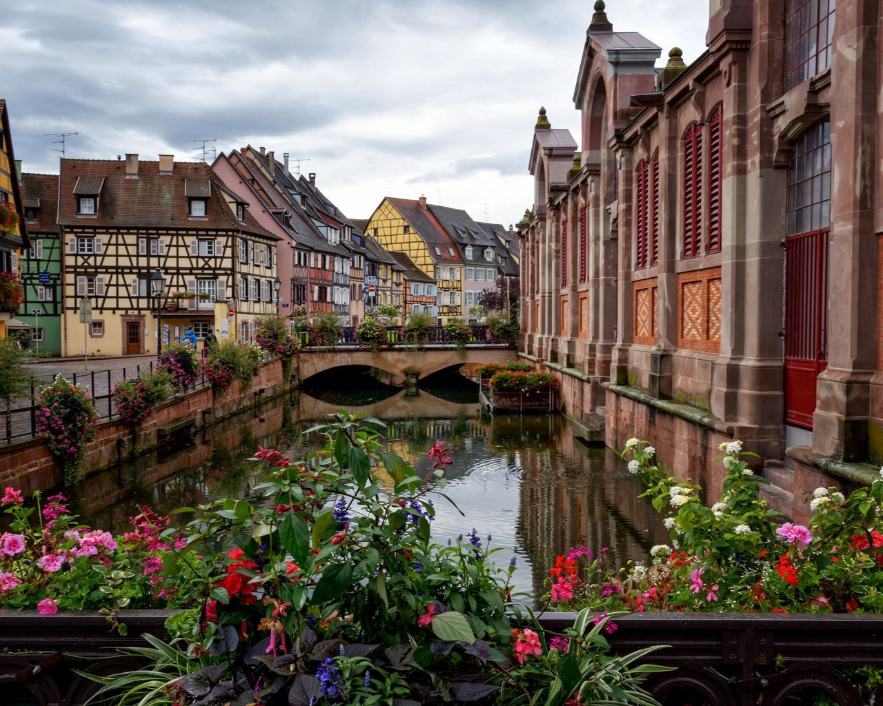 Colmar Street Wallpapers - Wallpaper Cave