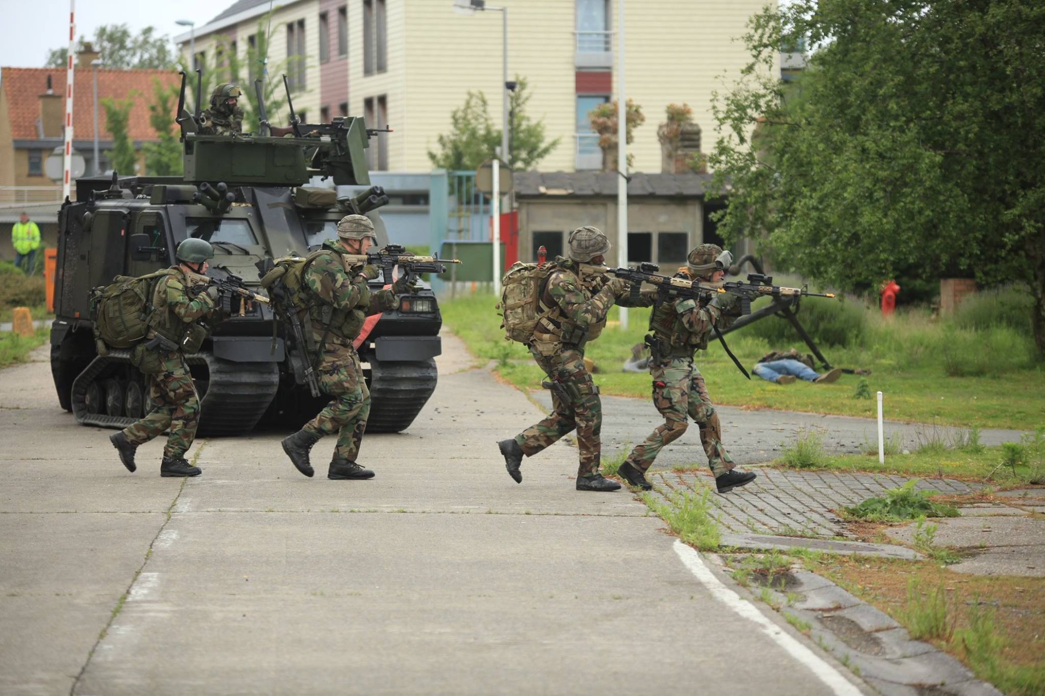 Urban Combat Wallpapers - Wallpaper Cave