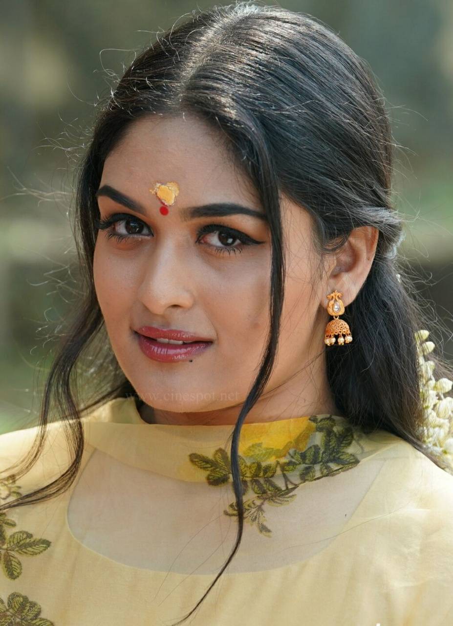 Prayaga Martin Wallpapers - Wallpaper Cave