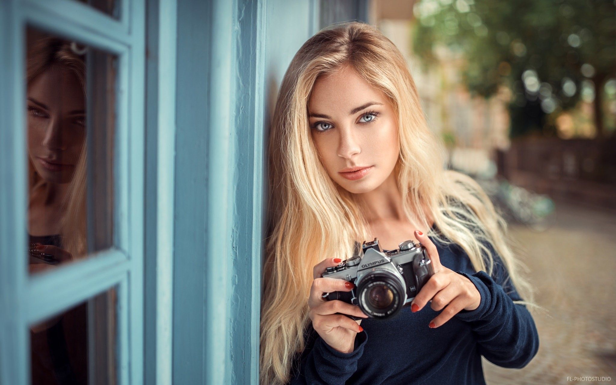 Camera Women Wallpapers - Wallpaper Cave