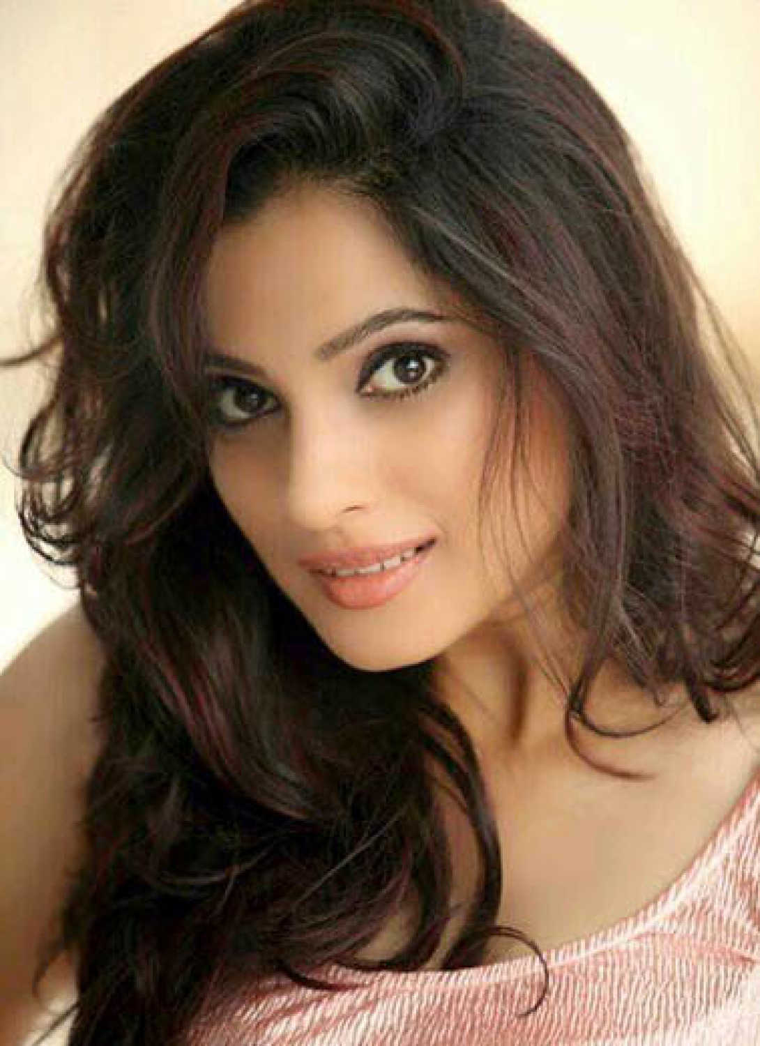 Priya Bapat Wallpapers - Wallpaper Cave