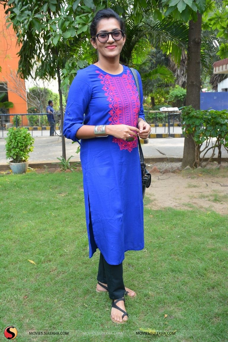 Parvathi Menon Wallpapers - Wallpaper Cave