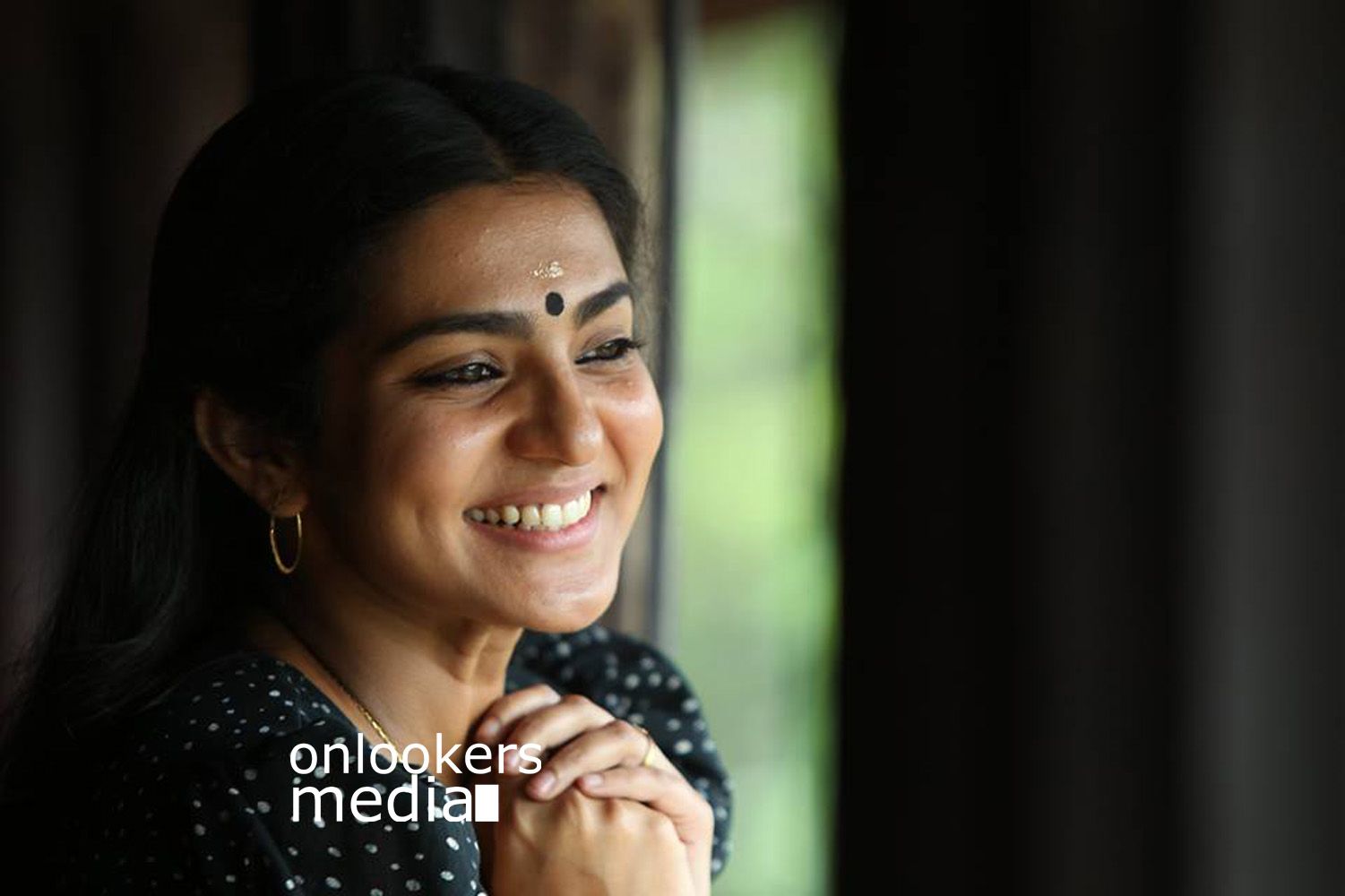 Parvathi Menon Wallpapers - Wallpaper Cave