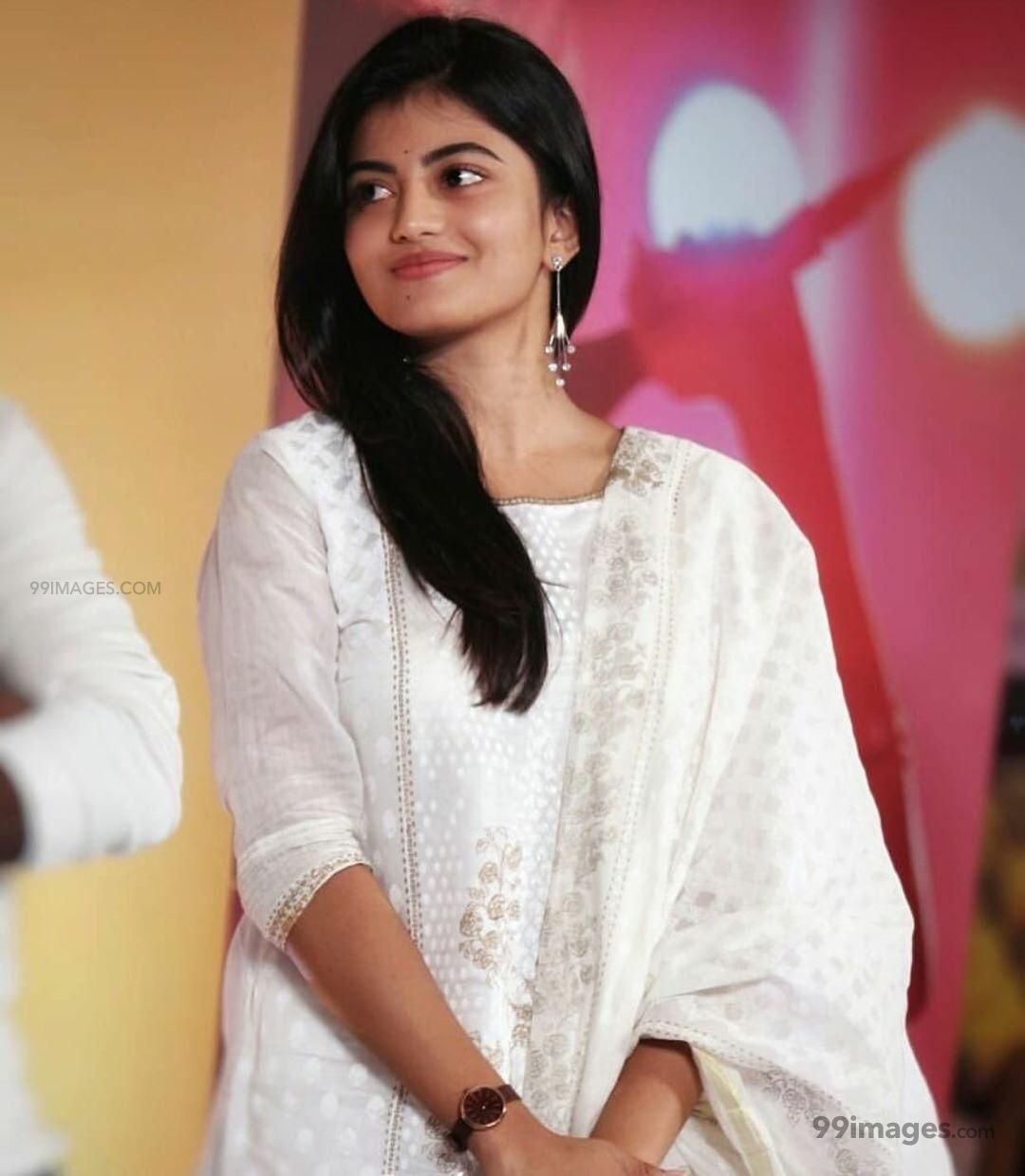 Kayal Anandhi Wallpapers - Wallpaper Cave
