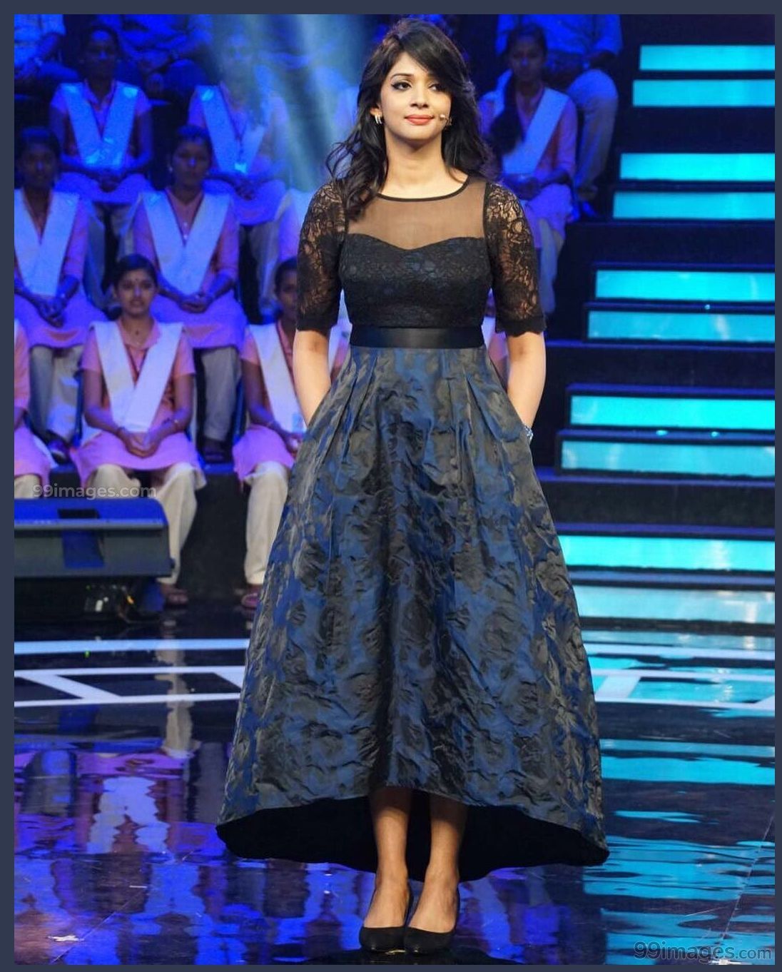 Nyla Usha Wallpapers - Wallpaper Cave