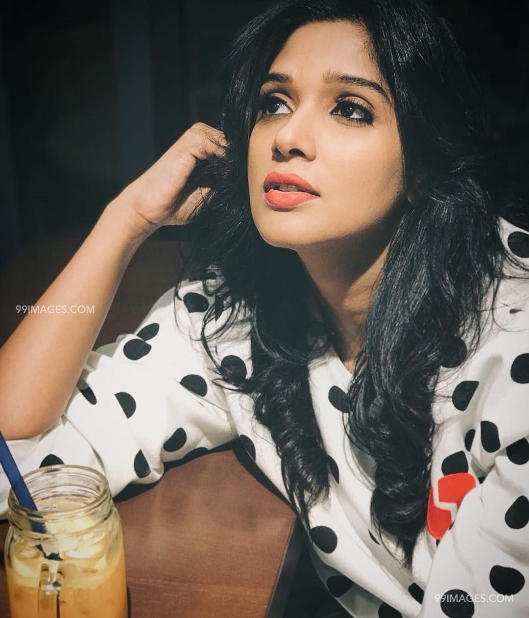 Nyla Usha Wallpapers - Wallpaper Cave