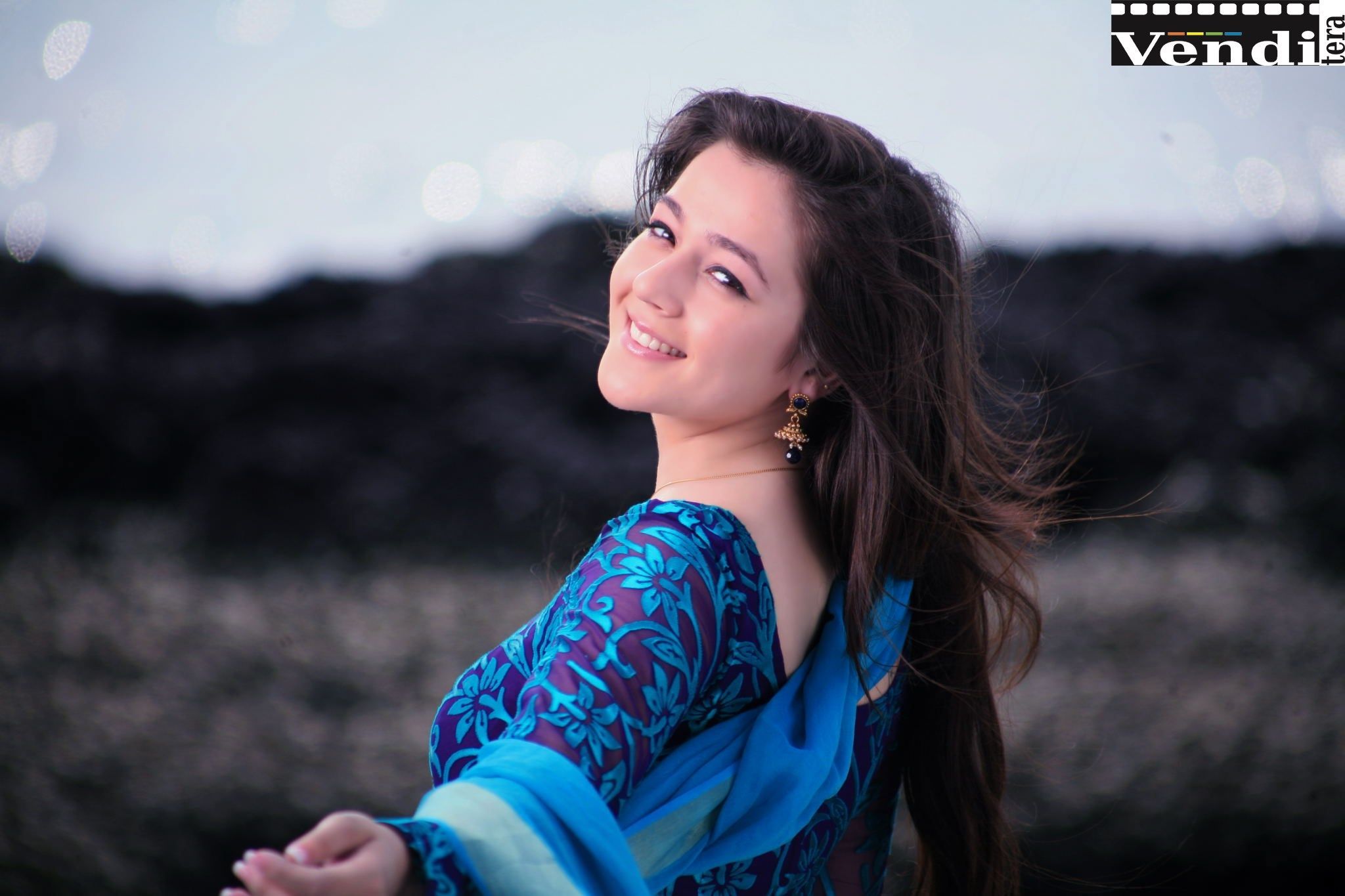 Priyal Gor Wallpapers - Wallpaper Cave