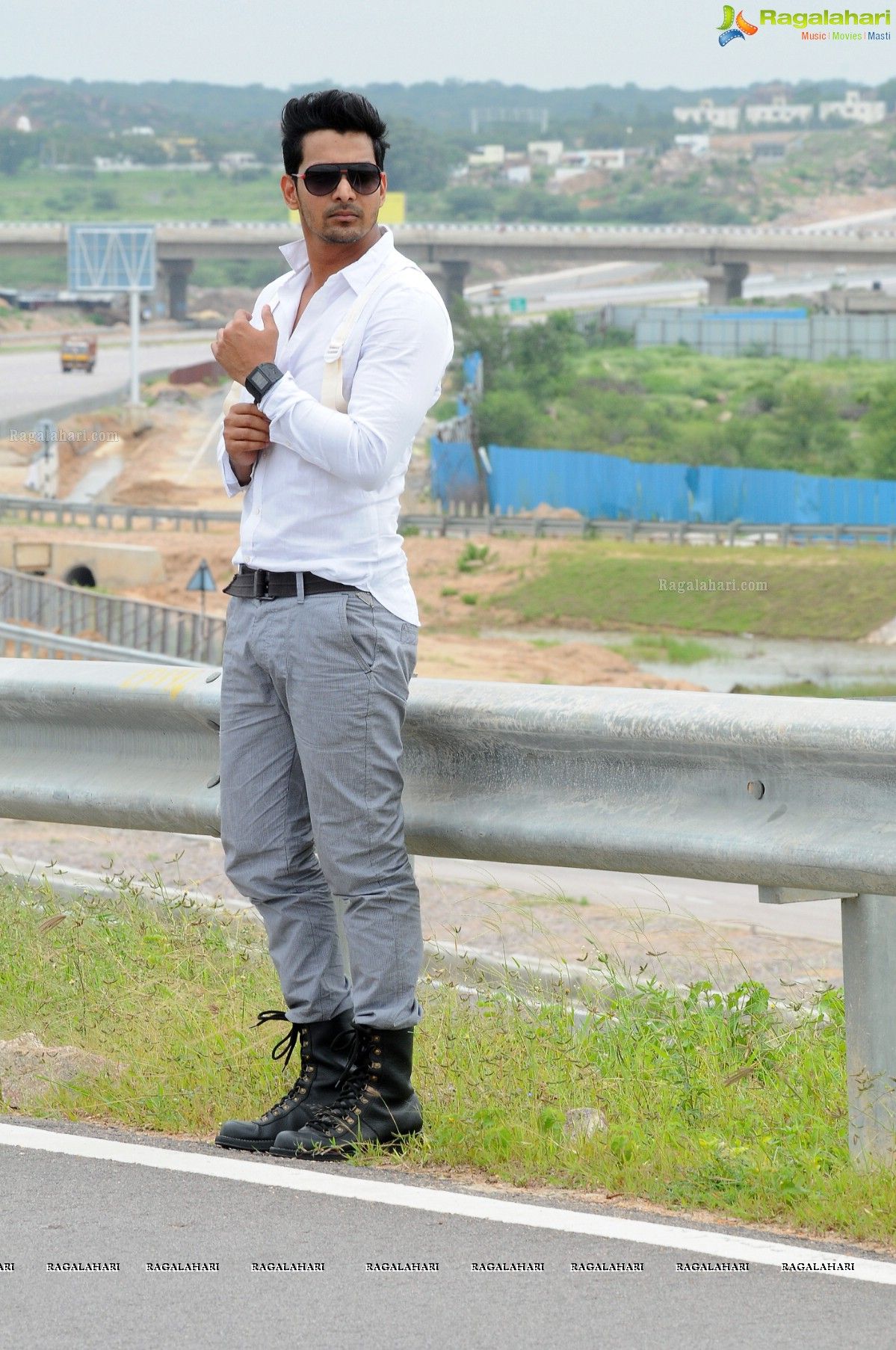 Harshvardhan Rane Wallpapers - Wallpaper Cave