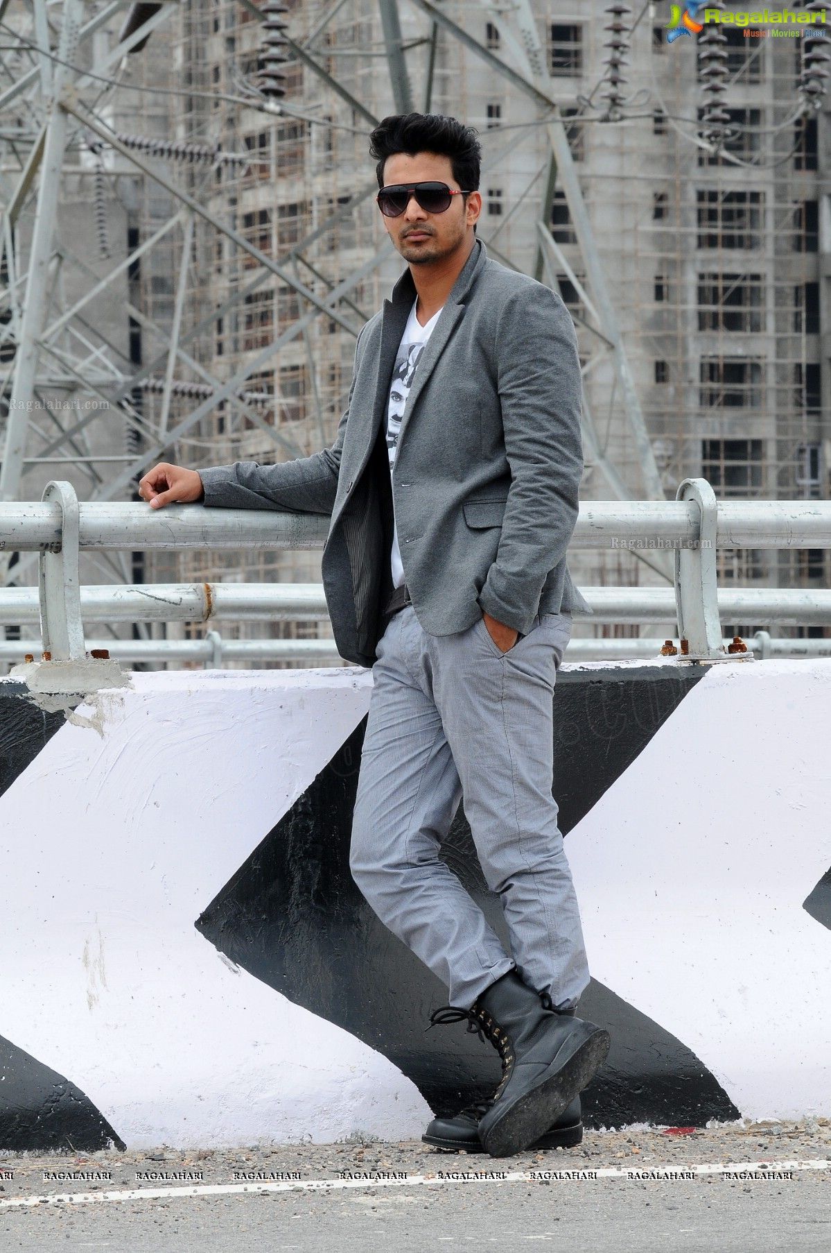 Harshvardhan Rane Wallpapers - Wallpaper Cave