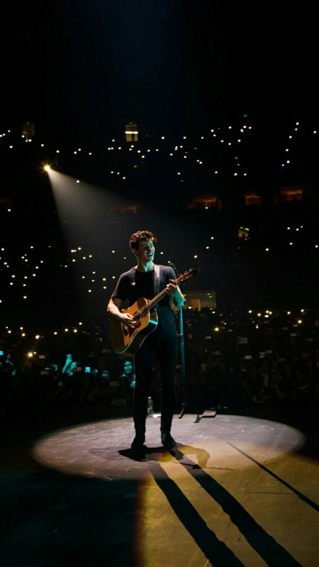 Shawn Mendes Concert Wallpapers - Wallpaper Cave