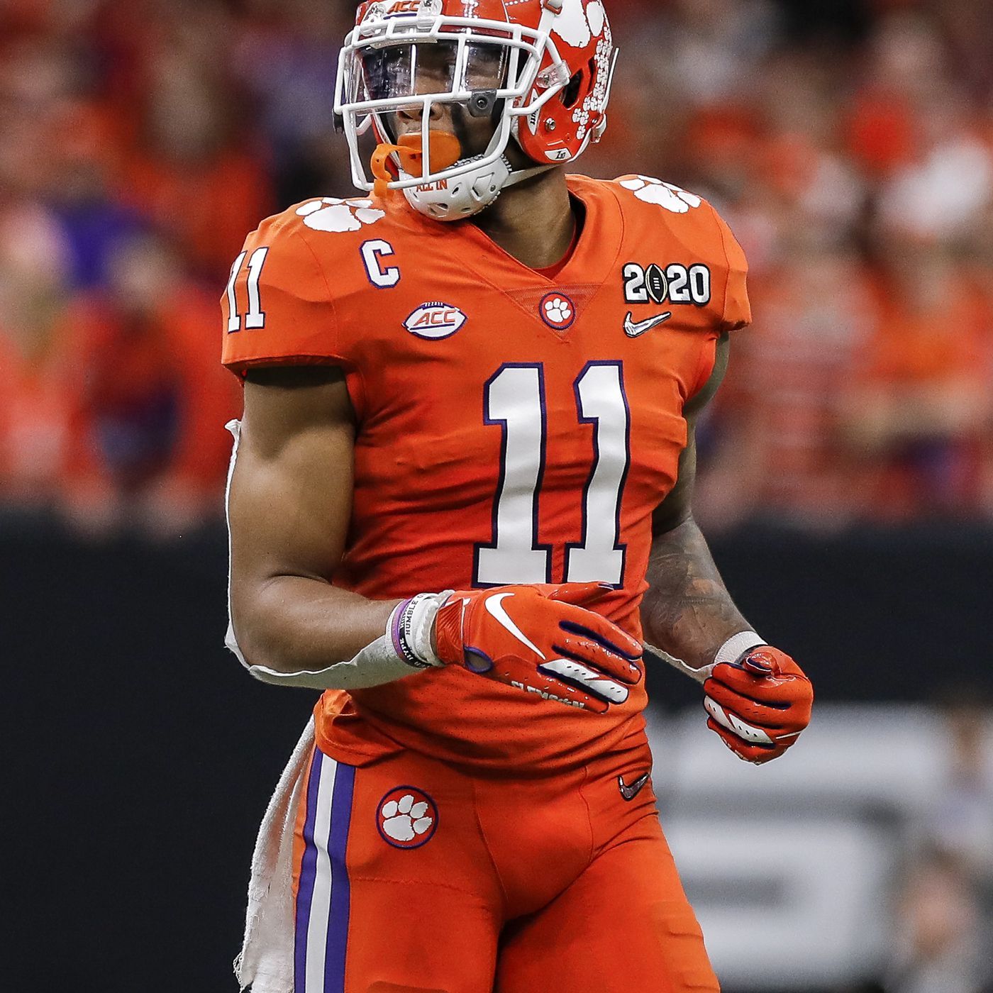 Isaiah Simmons Wallpapers - Wallpaper Cave