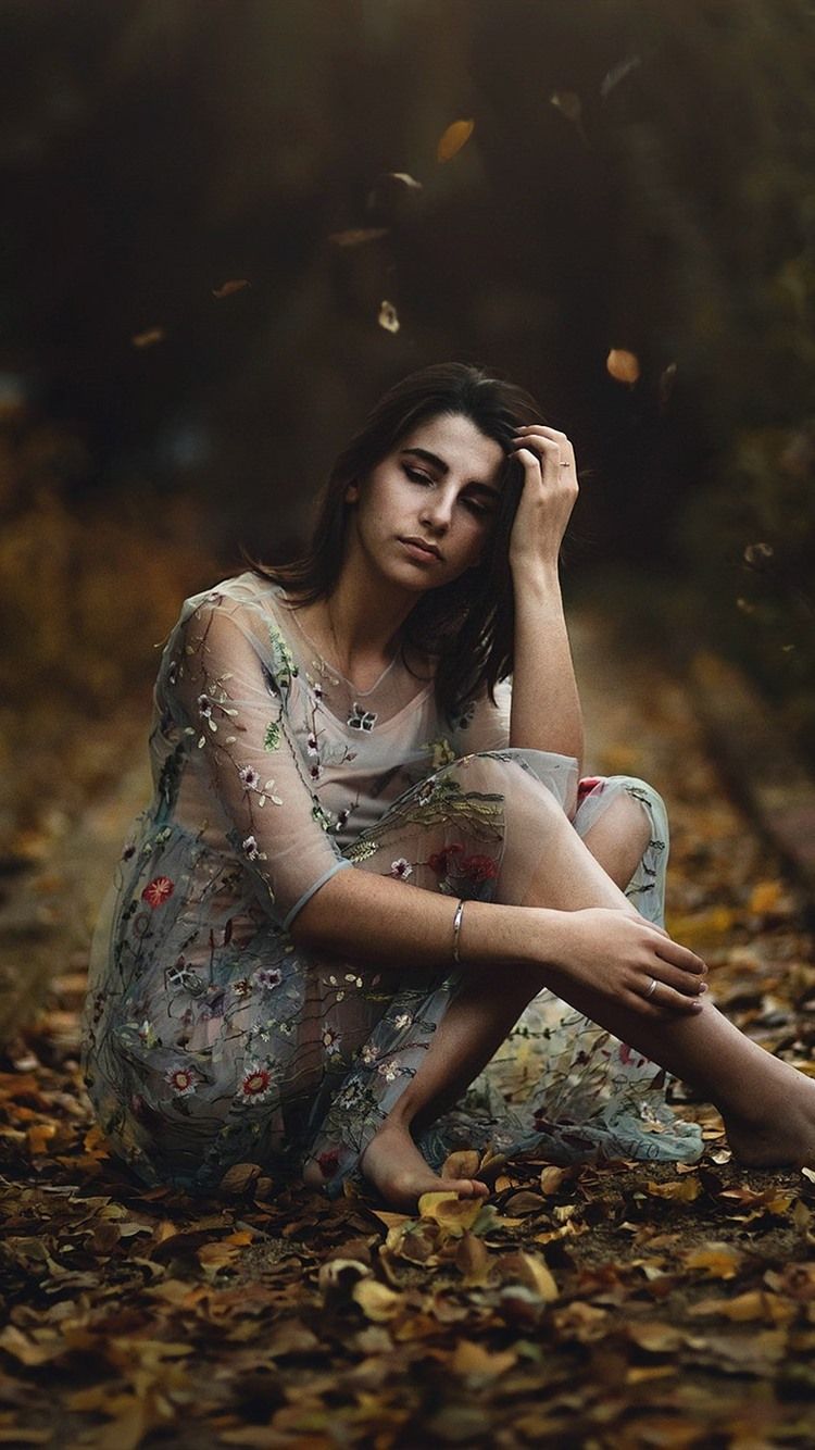 Sitting Girl Wallpapers - Wallpaper Cave