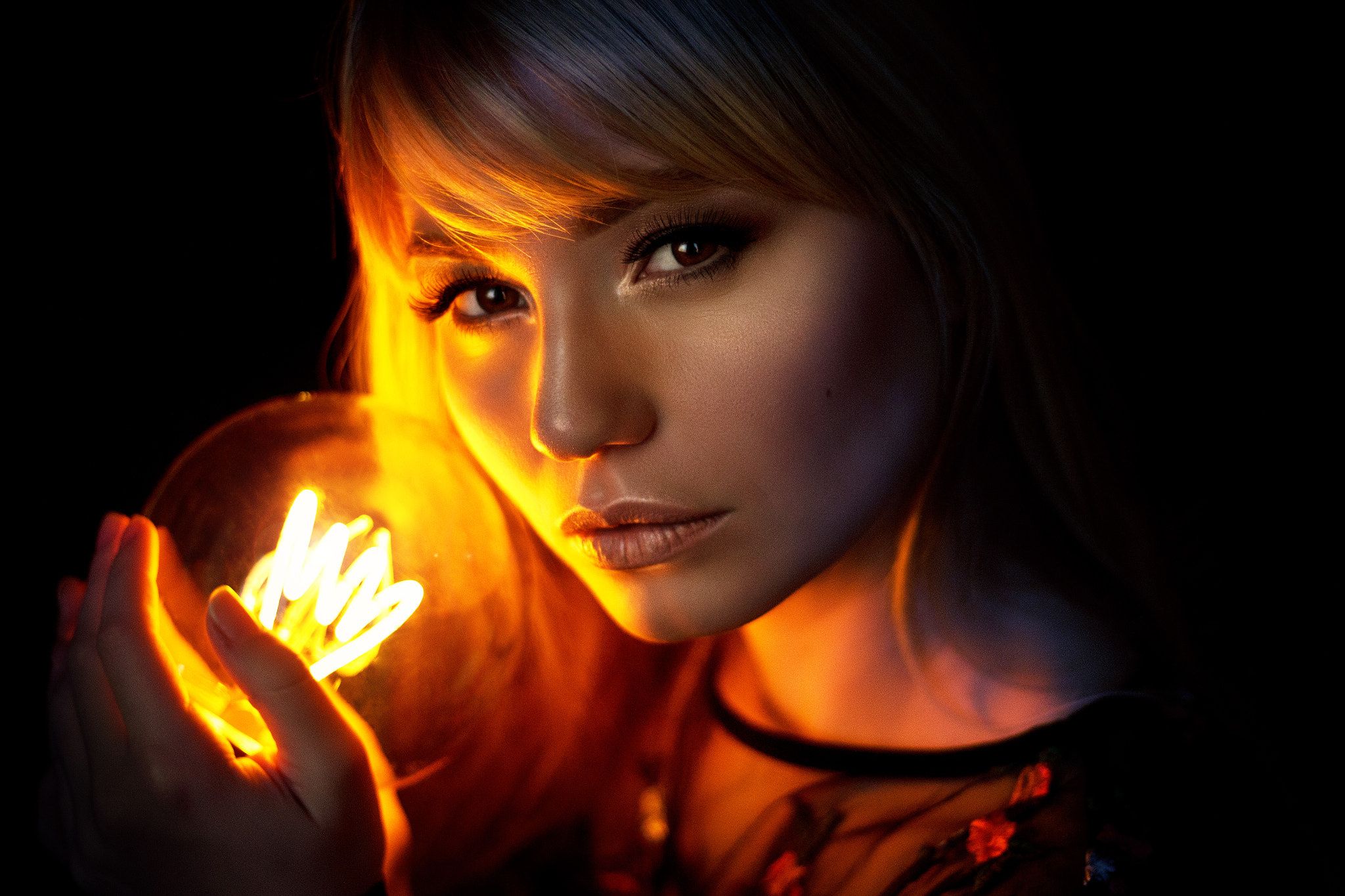 Light Women Wallpapers - Wallpaper Cave