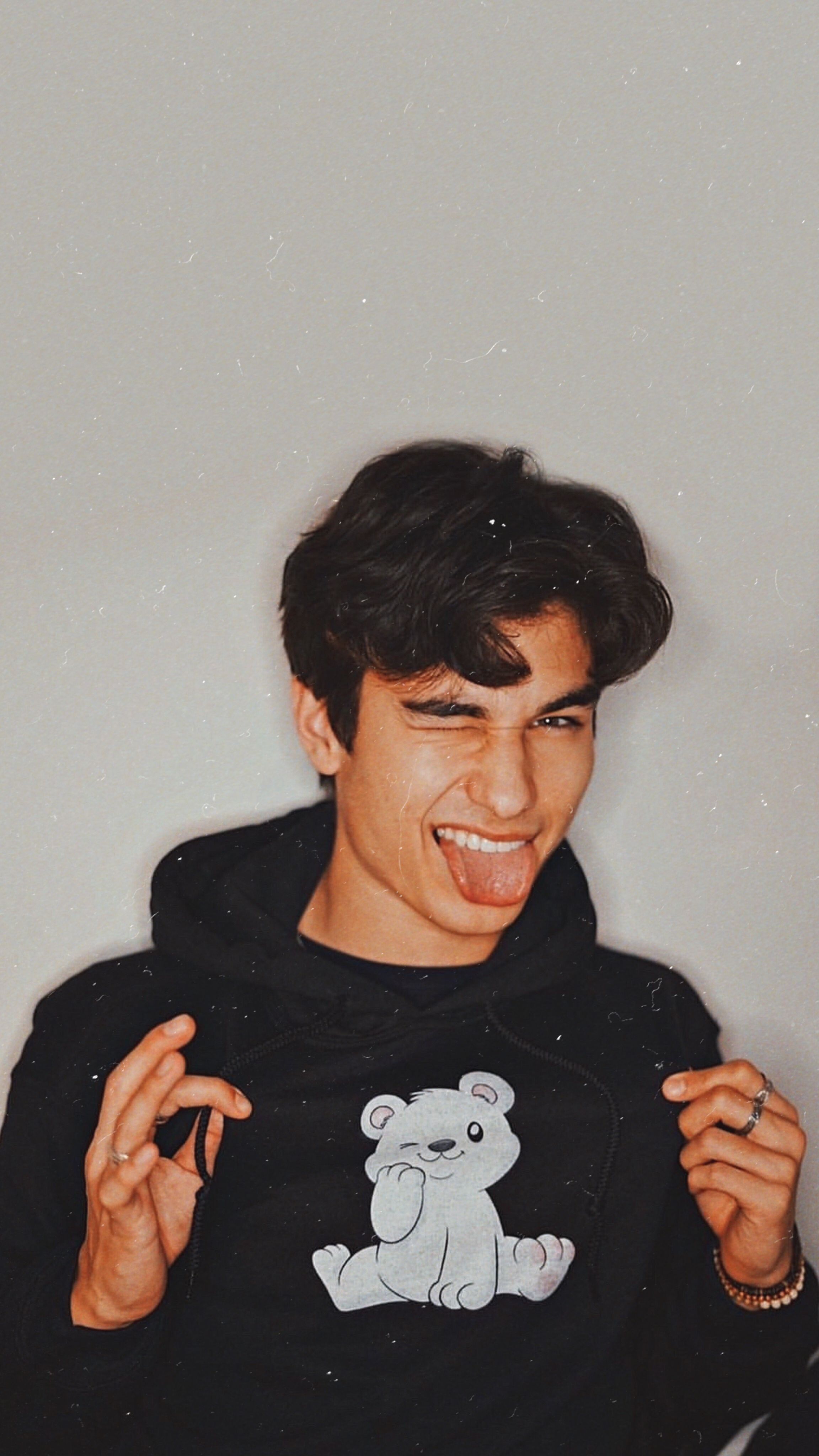 Cute White Boys Wallpapers - Wallpaper Cave