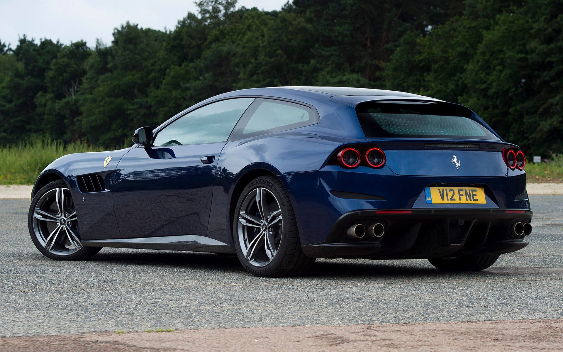 2020 Ferrari GTC4 Lusso Wallpapers - Wallpaper Cave