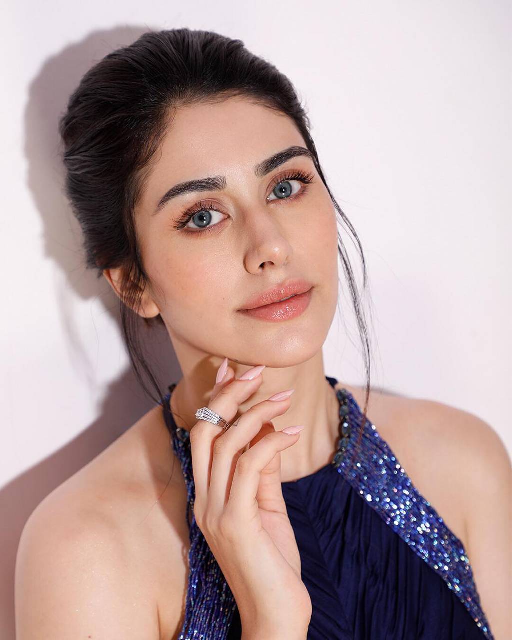 Warina Hussain Phone Wallpapers - Wallpaper Cave Warina Hussain Phone Wallpapers - Wallpaper Cave
