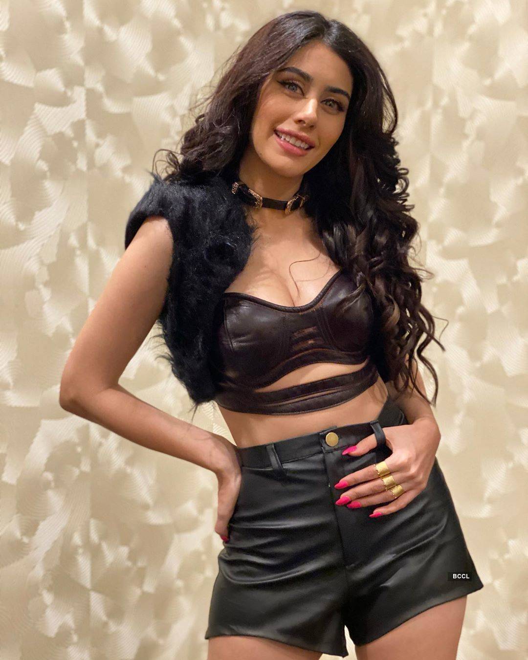 Warina Hussain Phone Wallpapers - Wallpaper Cave Warina Hussain Phone Wallpapers - Wallpaper Cave