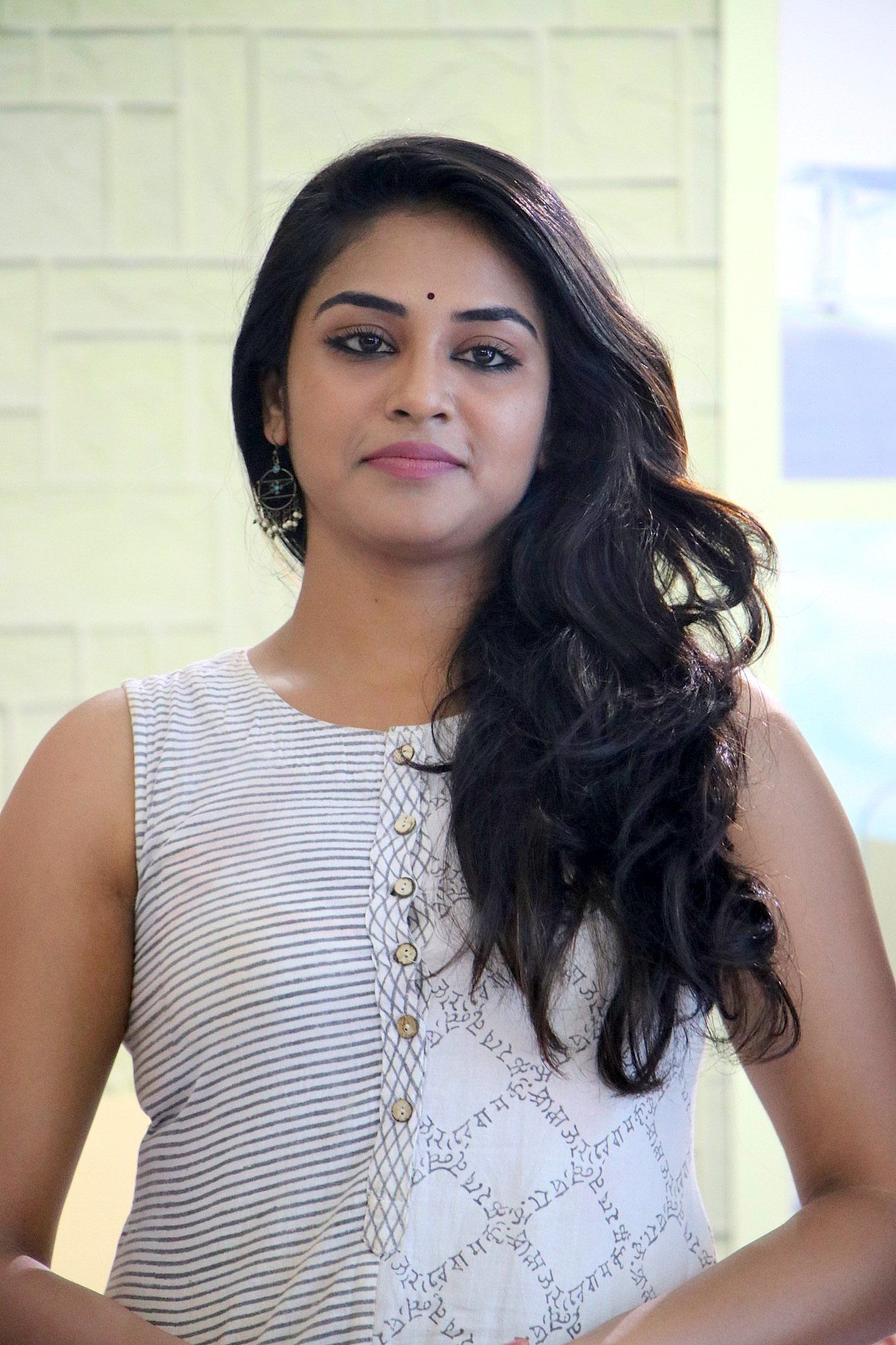 Indhuja Ravichandran Wallpapers - Wallpaper Cave