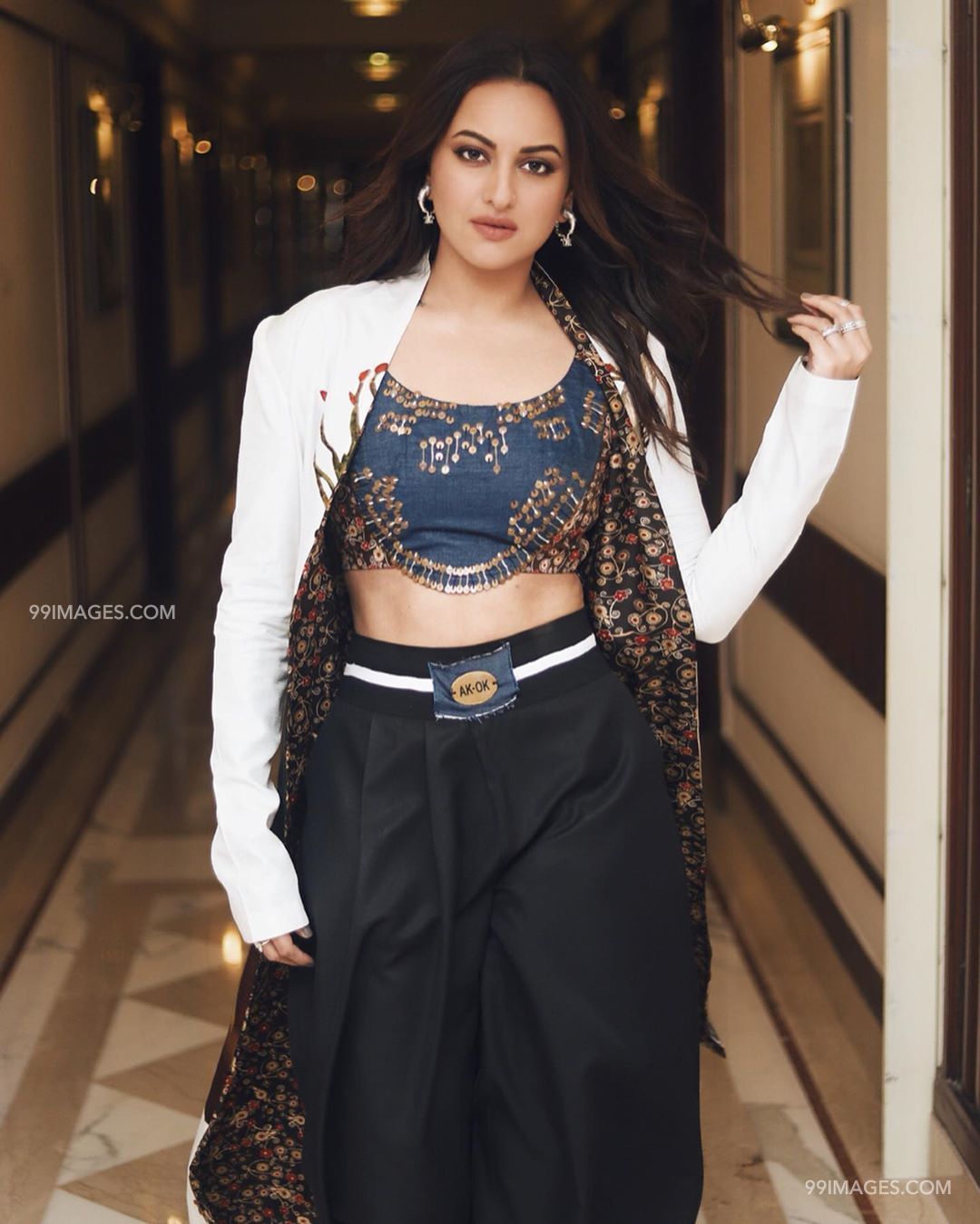 Sonakshi Wallpapers - Wallpaper Cave