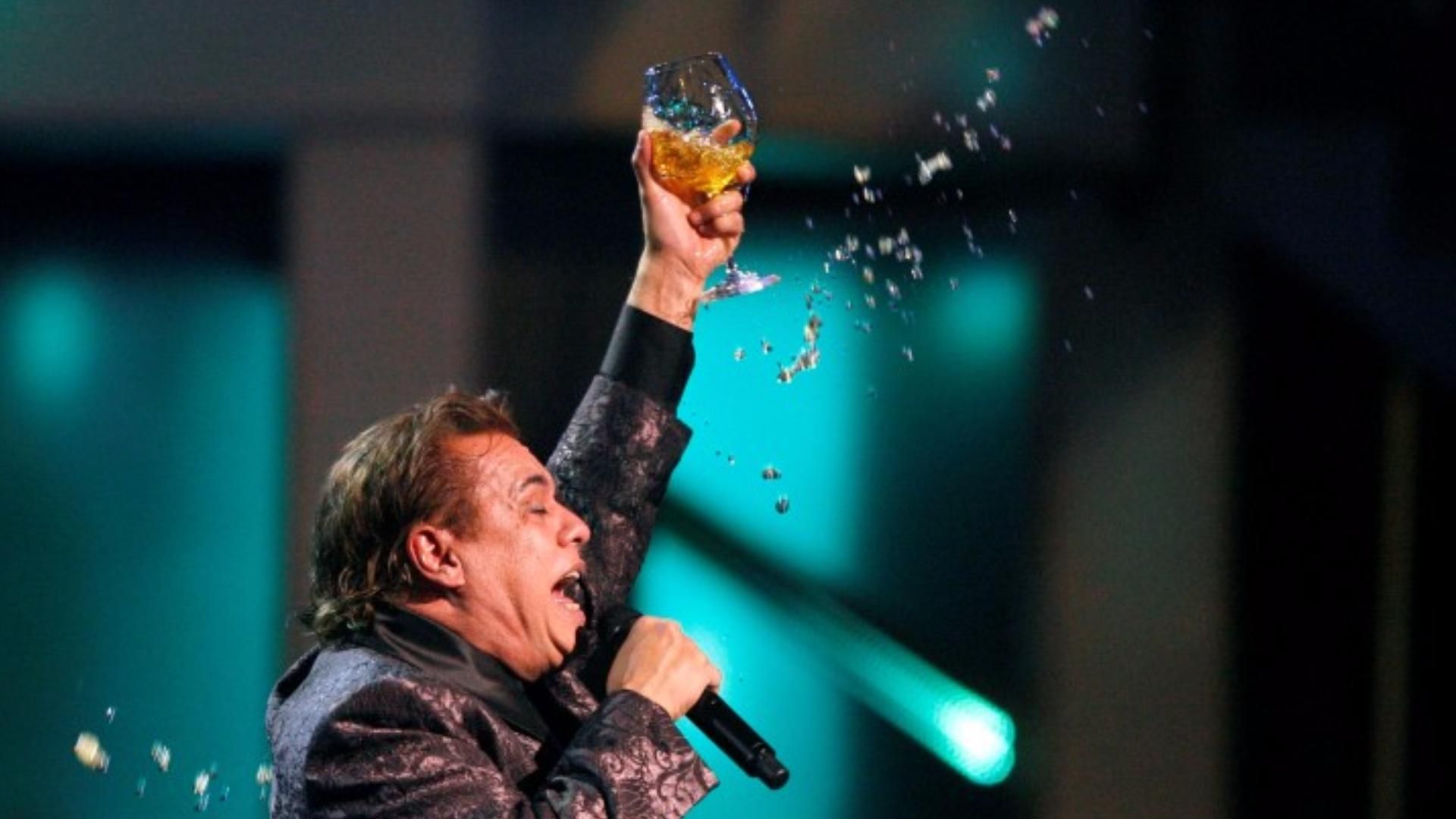 Juan Gabriel Wallpapers - Wallpaper Cave