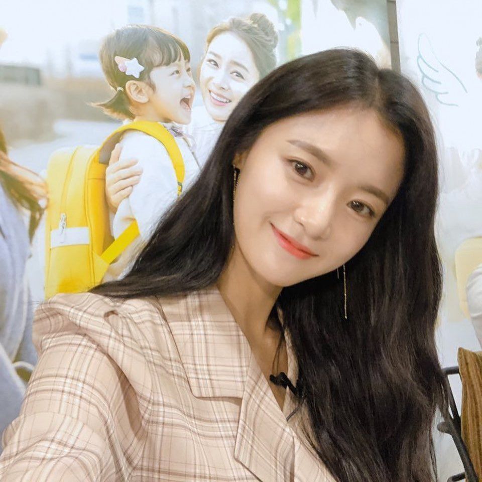 Go Bo Gyeol Wallpapers - Wallpaper Cave