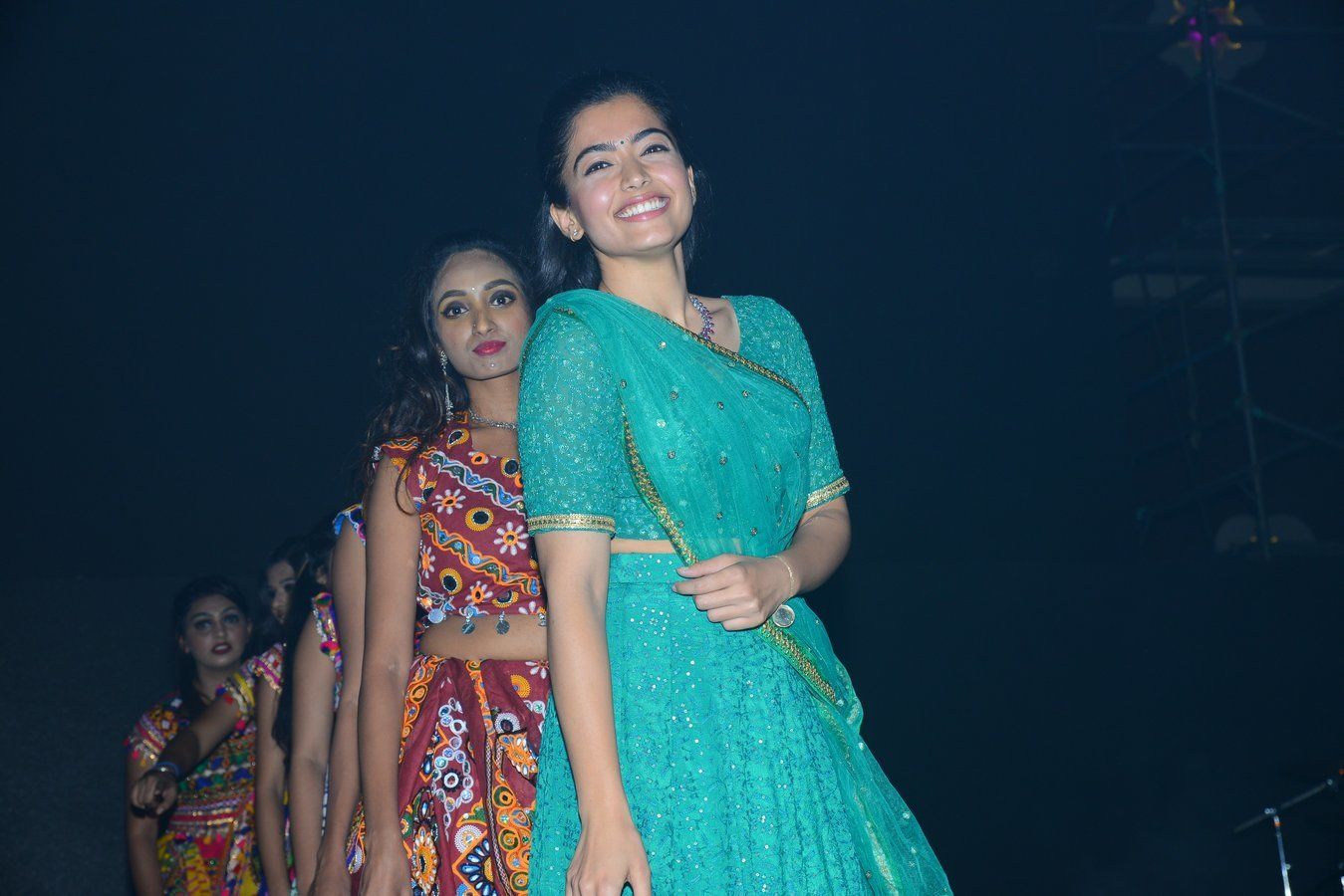 Rashmika Mandanna And Vijay Devarakonda Wallpapers - Wallpaper Cave