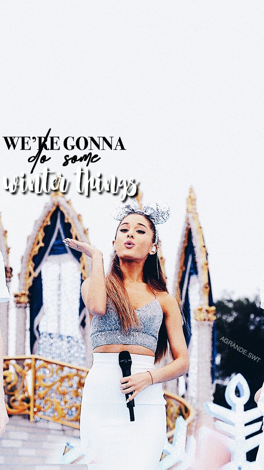 Ariana Grande Winter Wallpapers - Wallpaper Cave