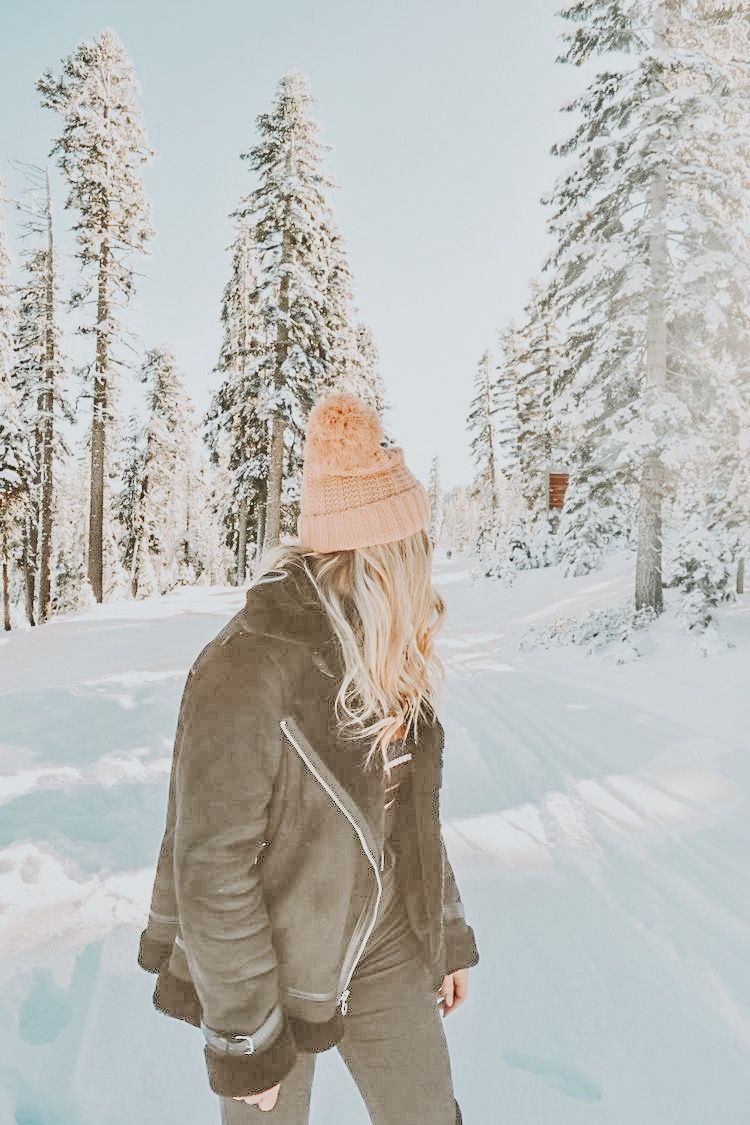 Aesthetic Winter Girls Wallpapers - Wallpaper Cave