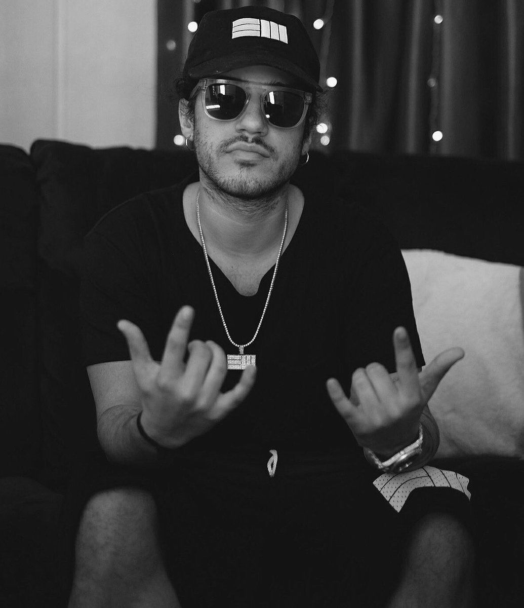 Russ Rapper Wallpapers - Wallpaper Cave