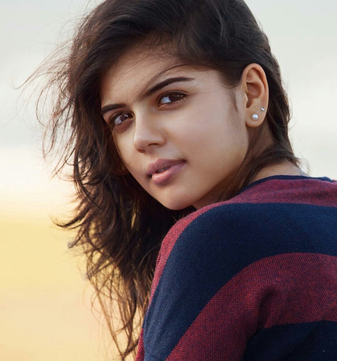 Taqdeer Movie Wallpapers - Wallpaper Cave