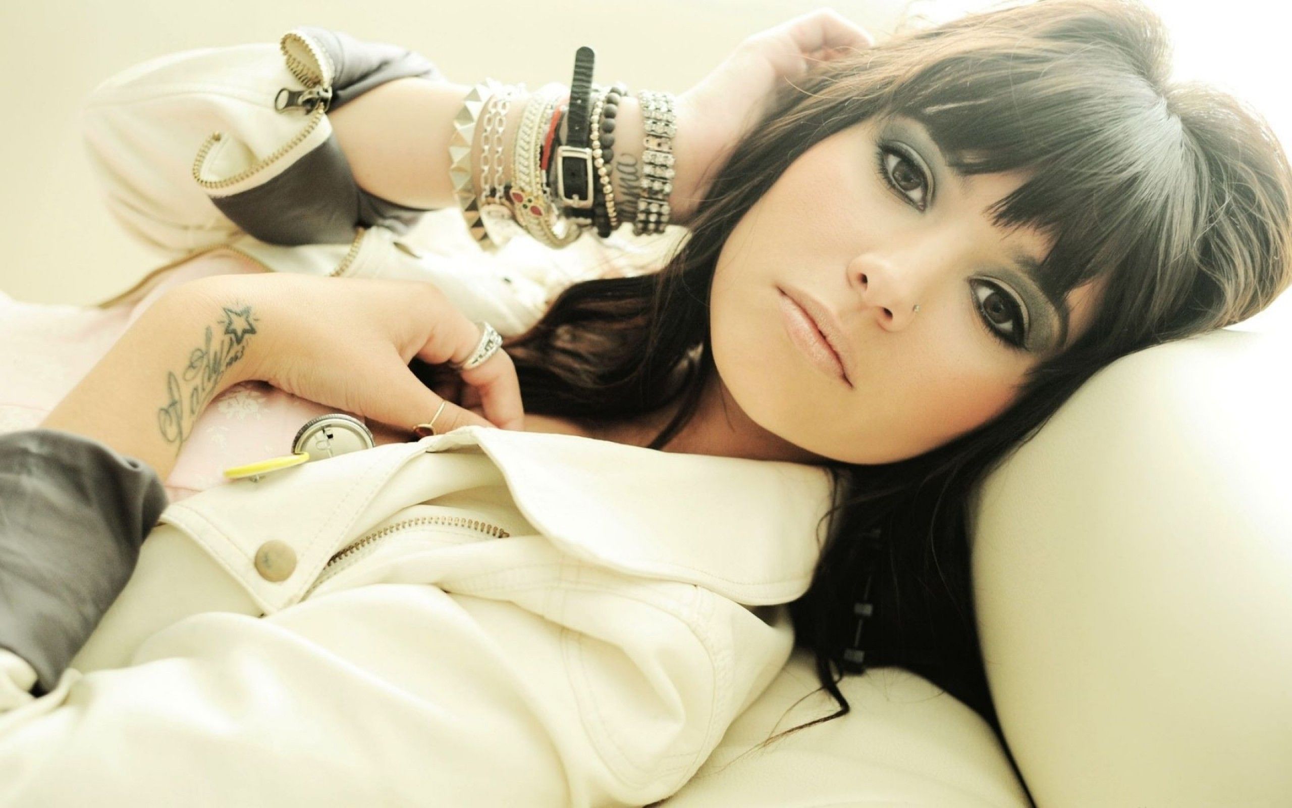 Women With Piercing Wallpapers - Wallpaper Cave