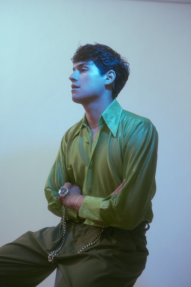 Omar Apollo Wallpapers - Wallpaper Cave