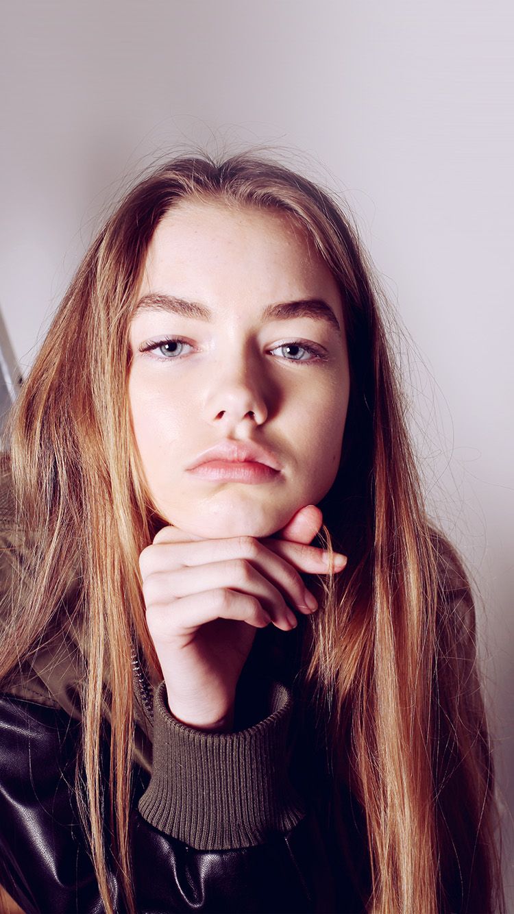 Cute Woman Wallpapers - Wallpaper Cave