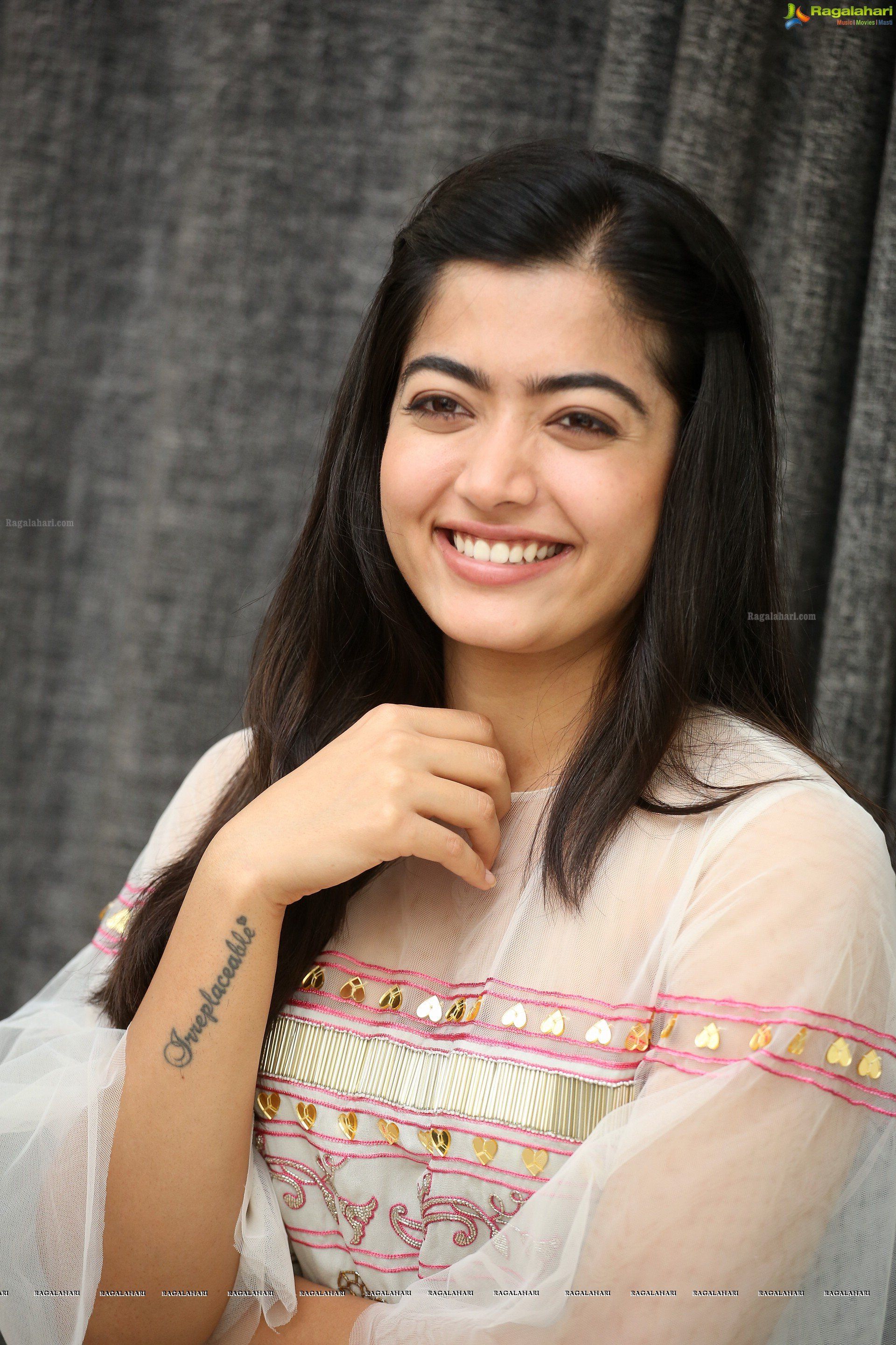 Dear Comrade Rashmika Wallpapers - Wallpaper Cave