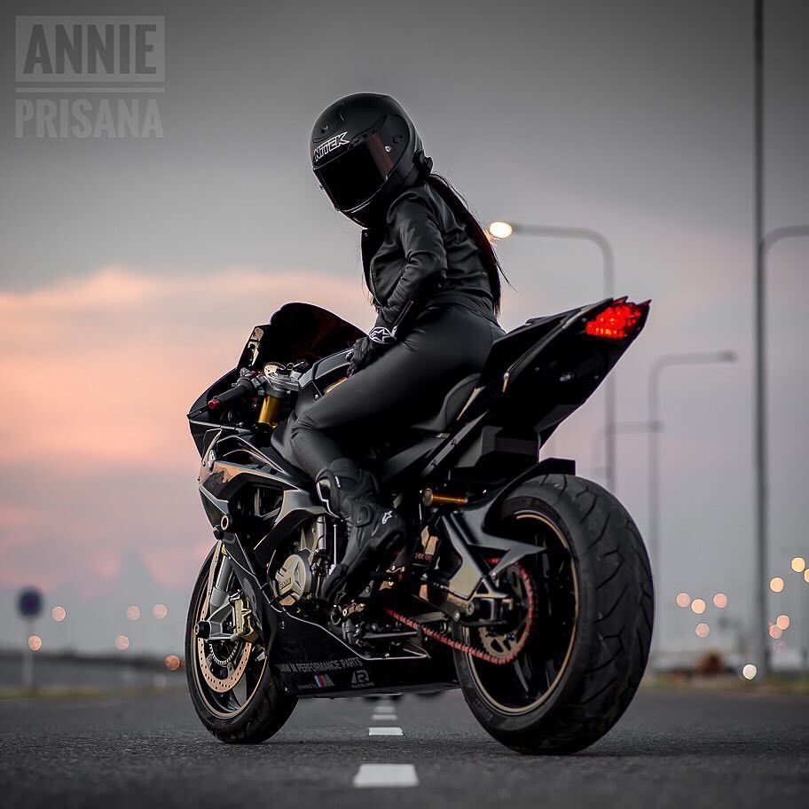 Female Motorcycle Rider Wallpapers - Wallpaper Cave