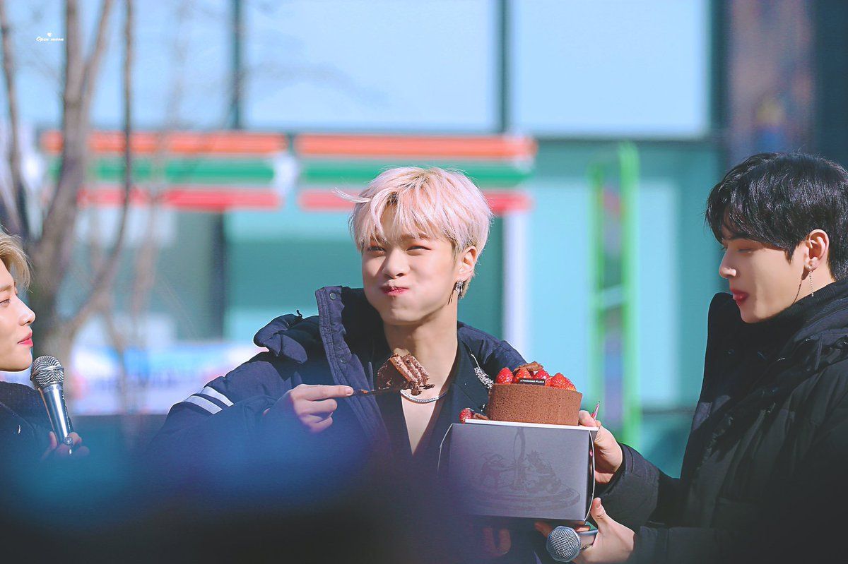 Moon Bin Astro Desktop Wallpapers - Wallpaper Cave