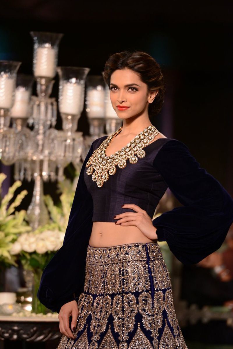 Deepika Padukone Navel Wallpapers - Wallpaper Cave