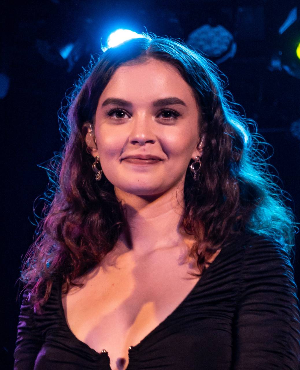 Sabrina Claudio iPhone Wallpapers - Wallpaper Cave