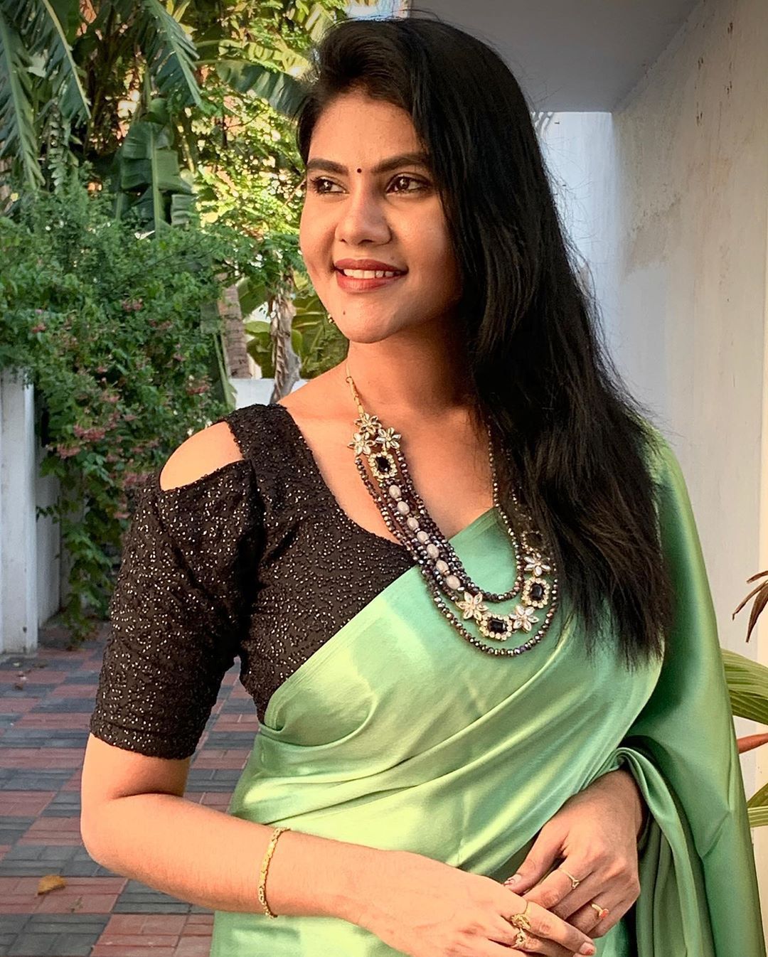 Nivisha Wallpapers - Wallpaper Cave