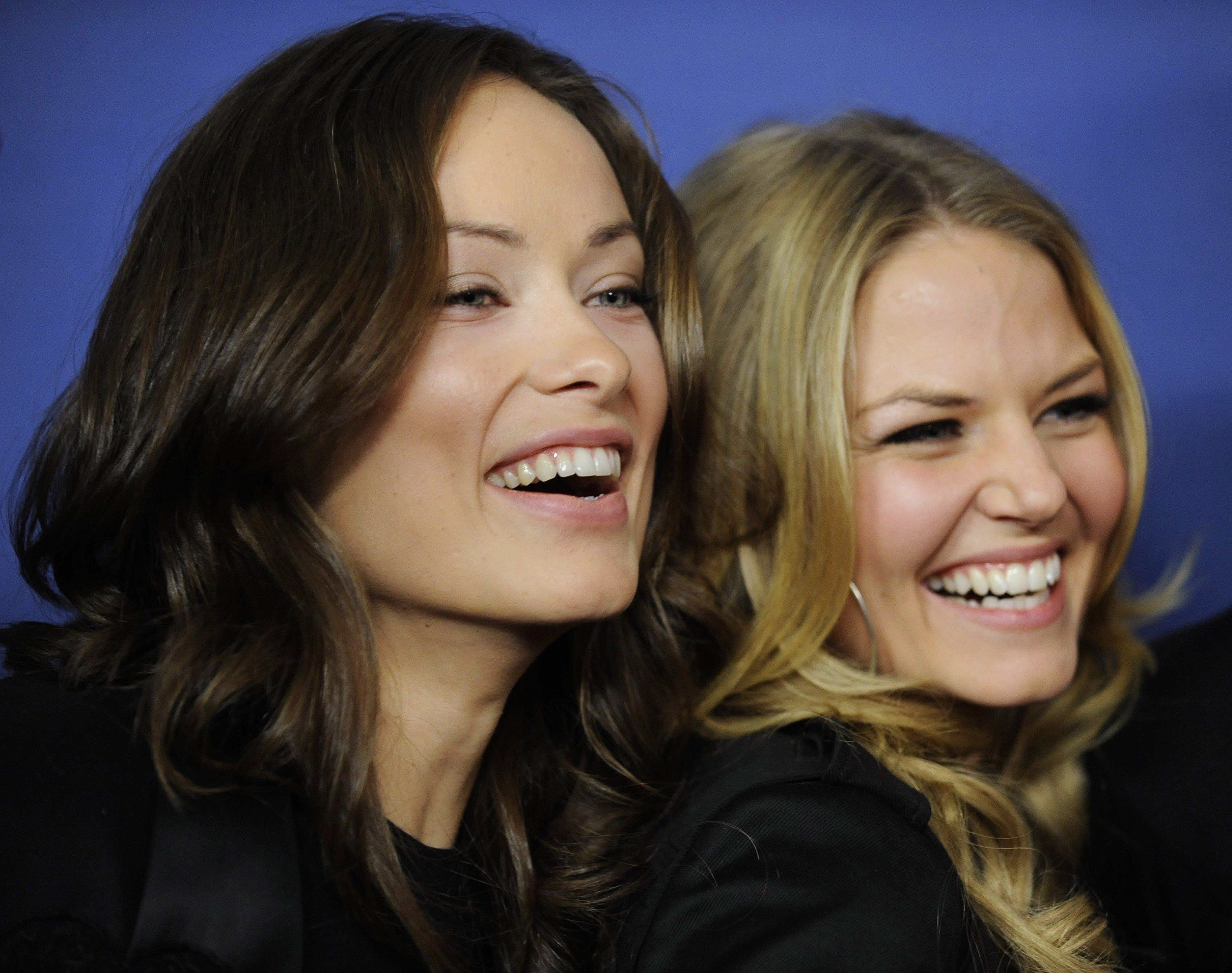 Women Laughing Wallpapers - Wallpaper Cave