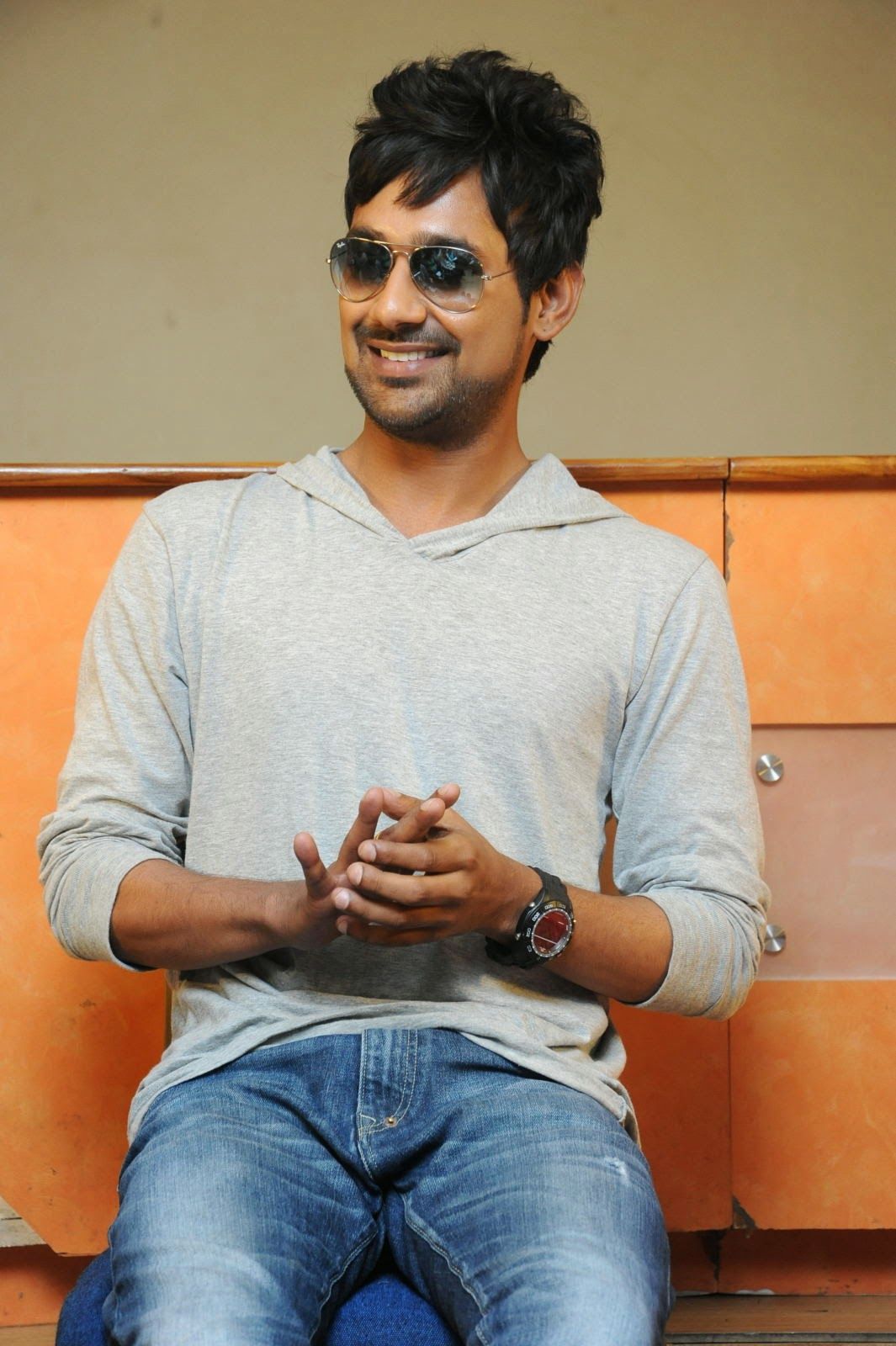 Varun Sandesh Wallpapers - Wallpaper Cave