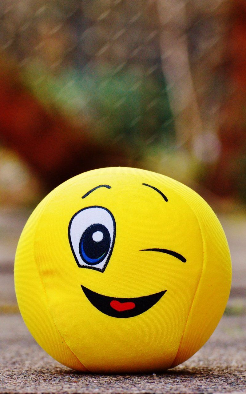 Yellow Smile Wallpapers - Wallpaper Cave