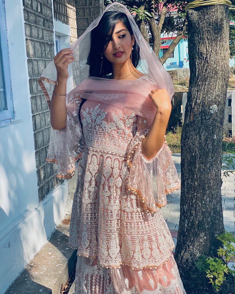 Isha Sharma Wallpapers - Wallpaper Cave